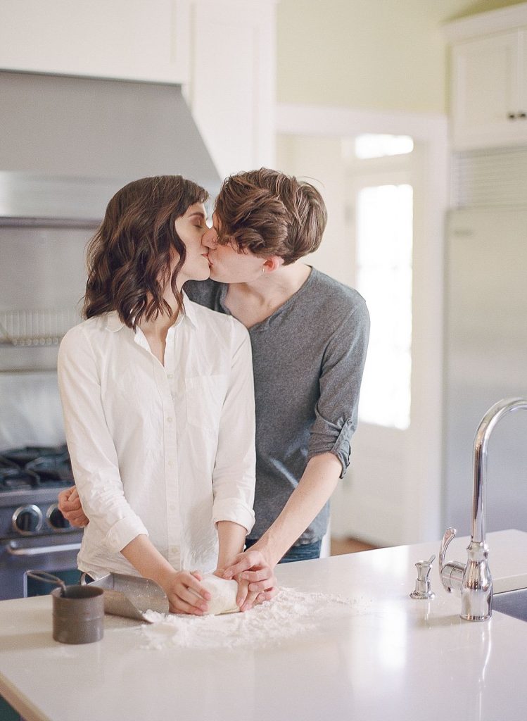 Cozy At Home Couples Session Inspiration – The White Wren