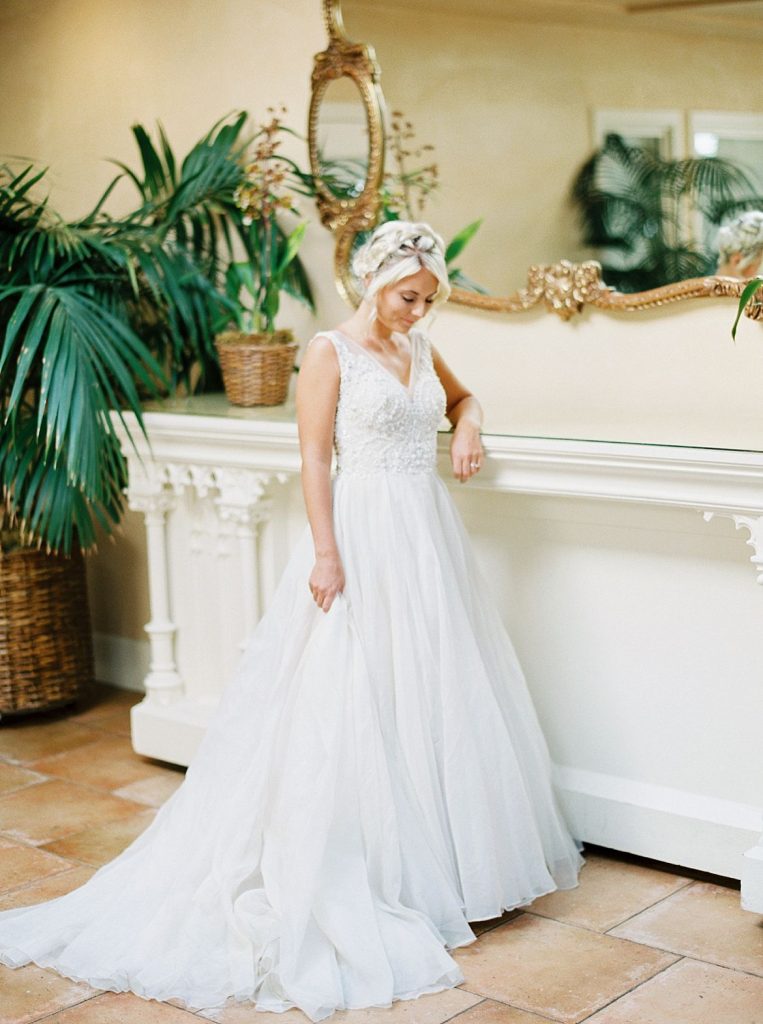 Enchanting Graceful Bridal Portraits - The White Wren