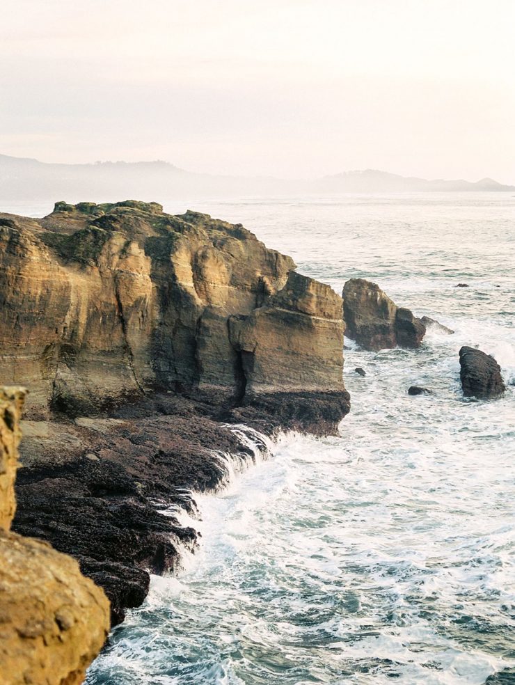 Stunning Rocky Coast Bridal Inspiration - The White Wren