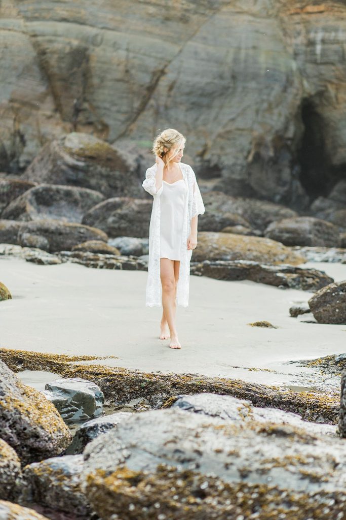 Stunning Rocky Coast Bridal Inspiration – The White Wren