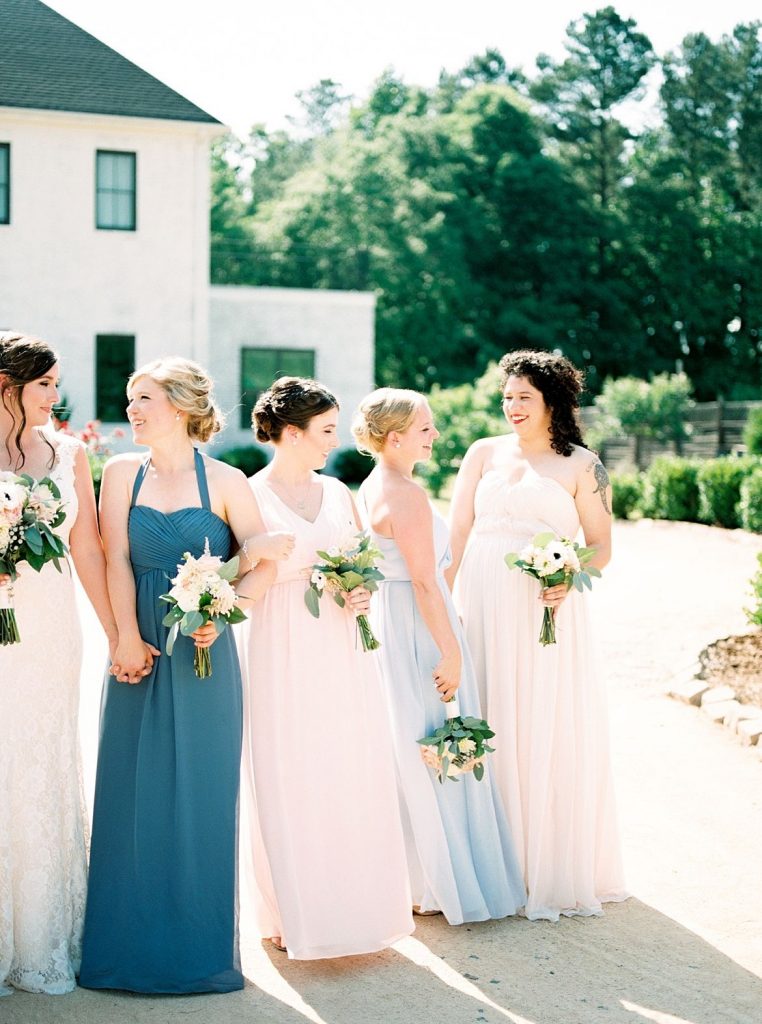 Beautifully Classic & Elegant Blue Floral Wedding: Kelly & Steve – The ...