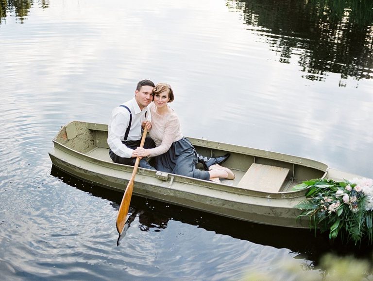 Rowboat Anniversary Session: Alyssa & Mitchell – The White Wren
