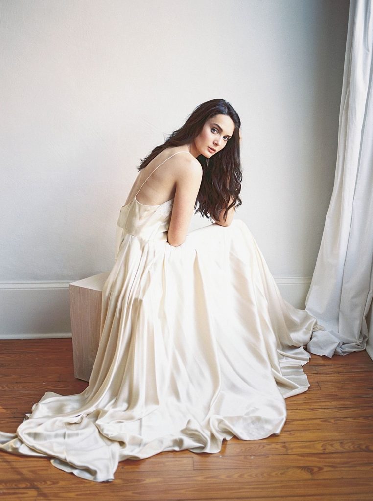 Serene & Feminine Natural Wedding Inspiration – The White Wren