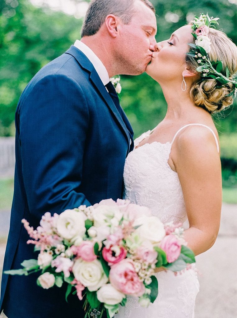Delightful & Sweet Floral Wedding: Josh & Brooke – The White Wren