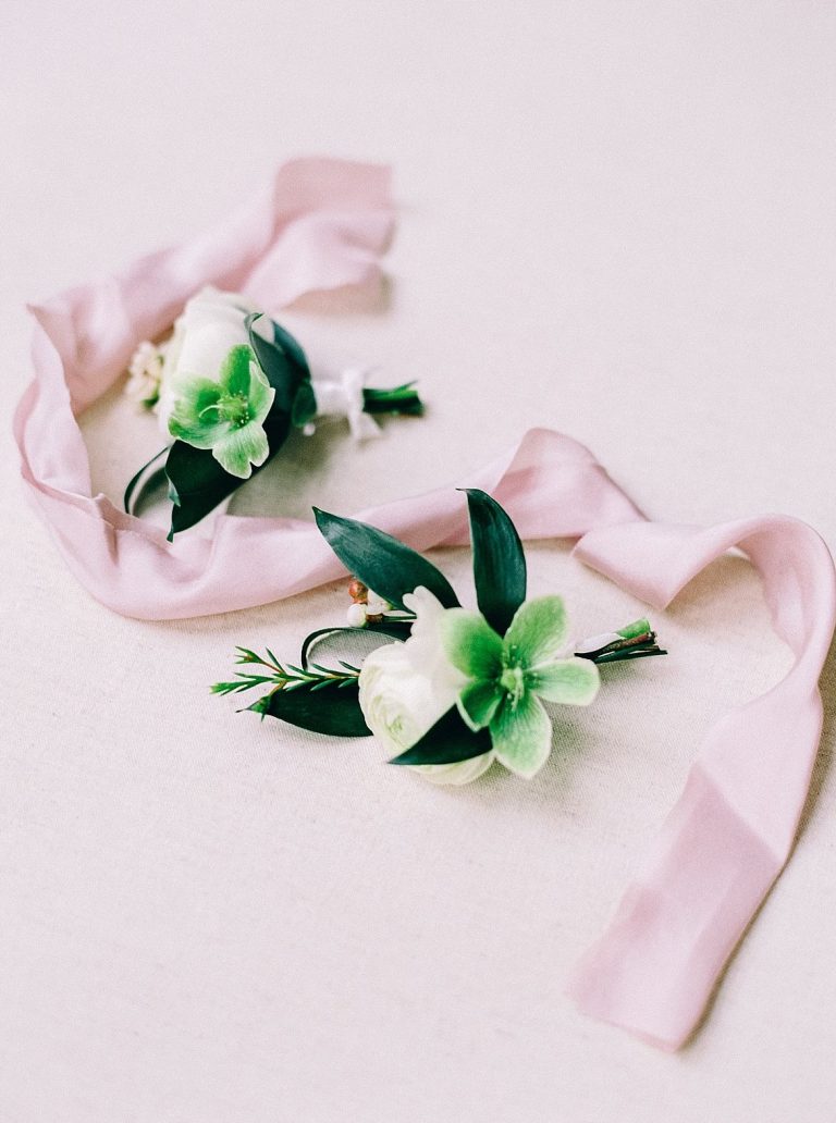 Delightful & Sweet Floral Wedding - The White Wren