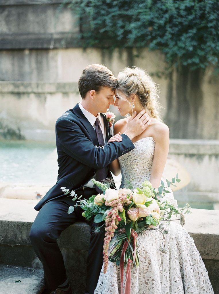 Romantic European Wedding Inspiration at Swan Coach House – The White Wren