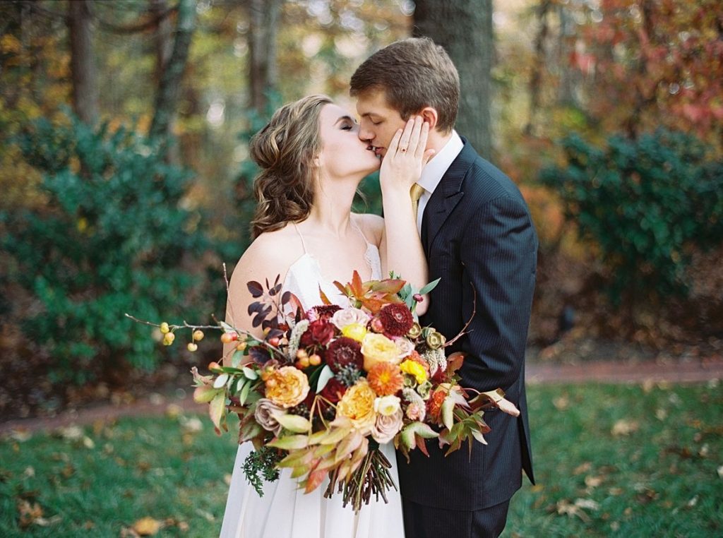 Warm Autumn Wedding Inspiration with Simple Natural Details – The White ...