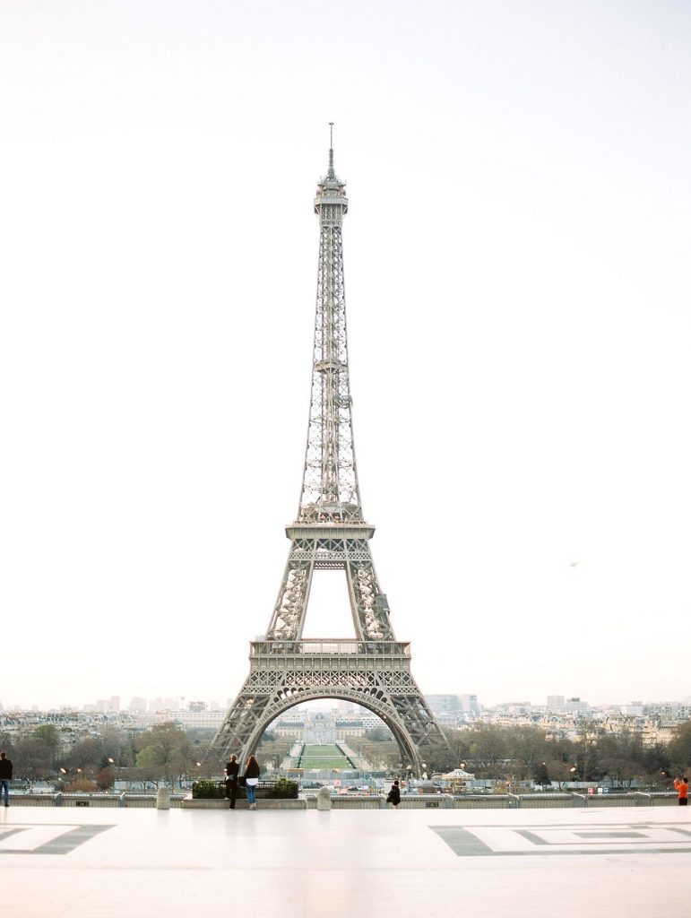 Romantic Getaway in Paris Anniversary Session: Brendan & Francesca ...