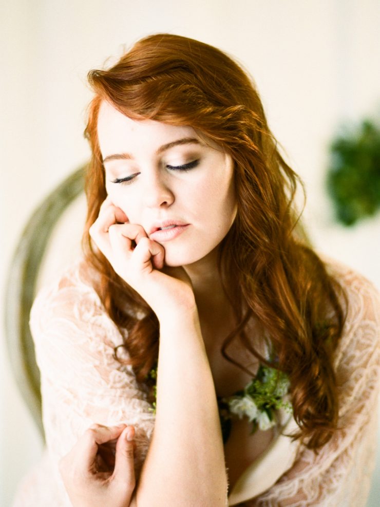 dark and light boudoir inspiration_0059 – The White Wren