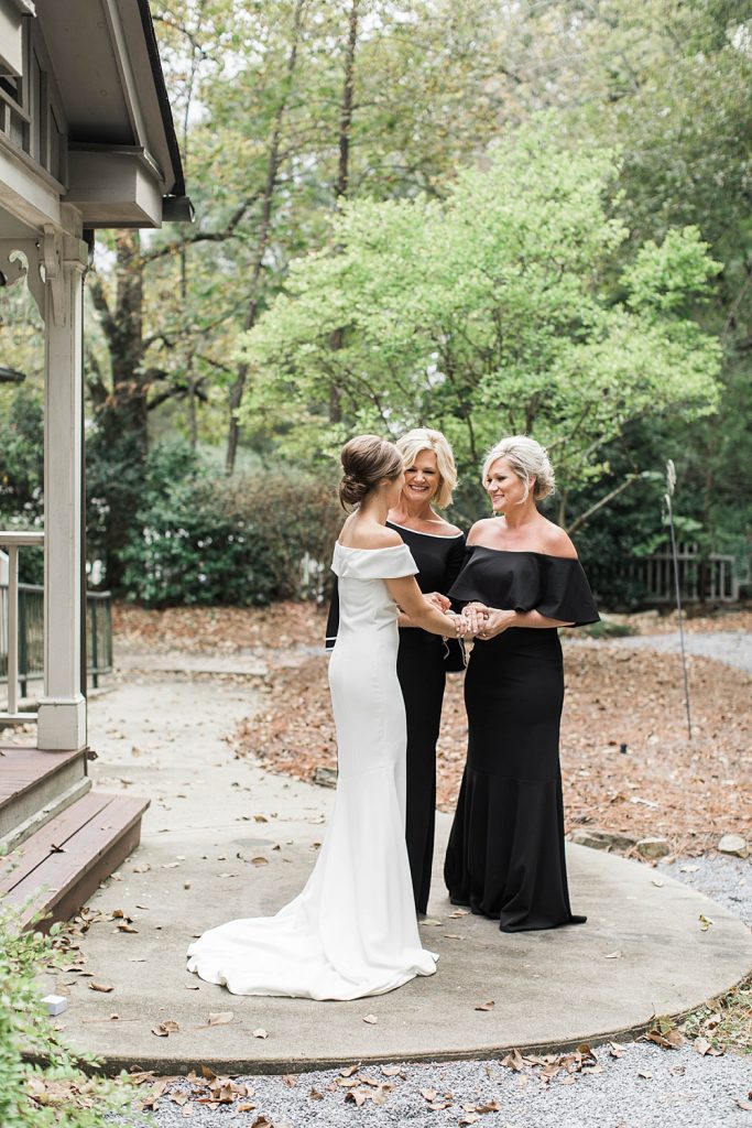 A Southern Touch of Class: Kati & George – The White Wren