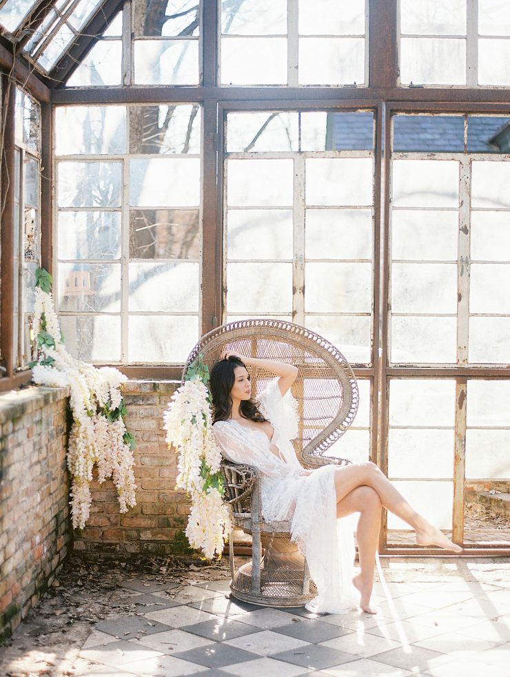 Greenhouse Boudoir – The White Wren