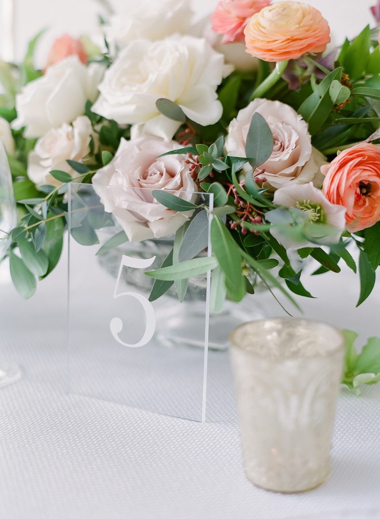 Modern Clean White Wedding Inspiration – The White Wren