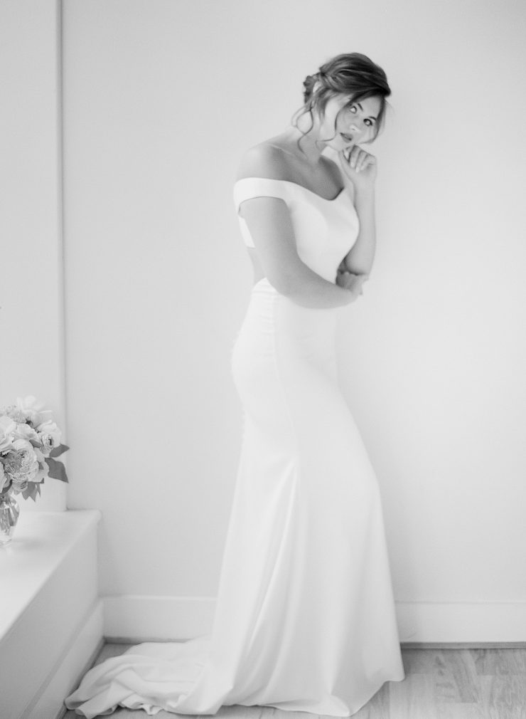 Modern Clean White Wedding Inspiration – The White Wren