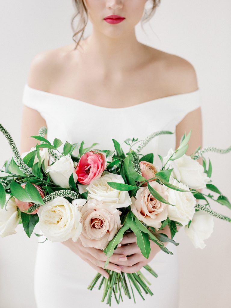 Modern Clean White Wedding Inspiration – The White Wren