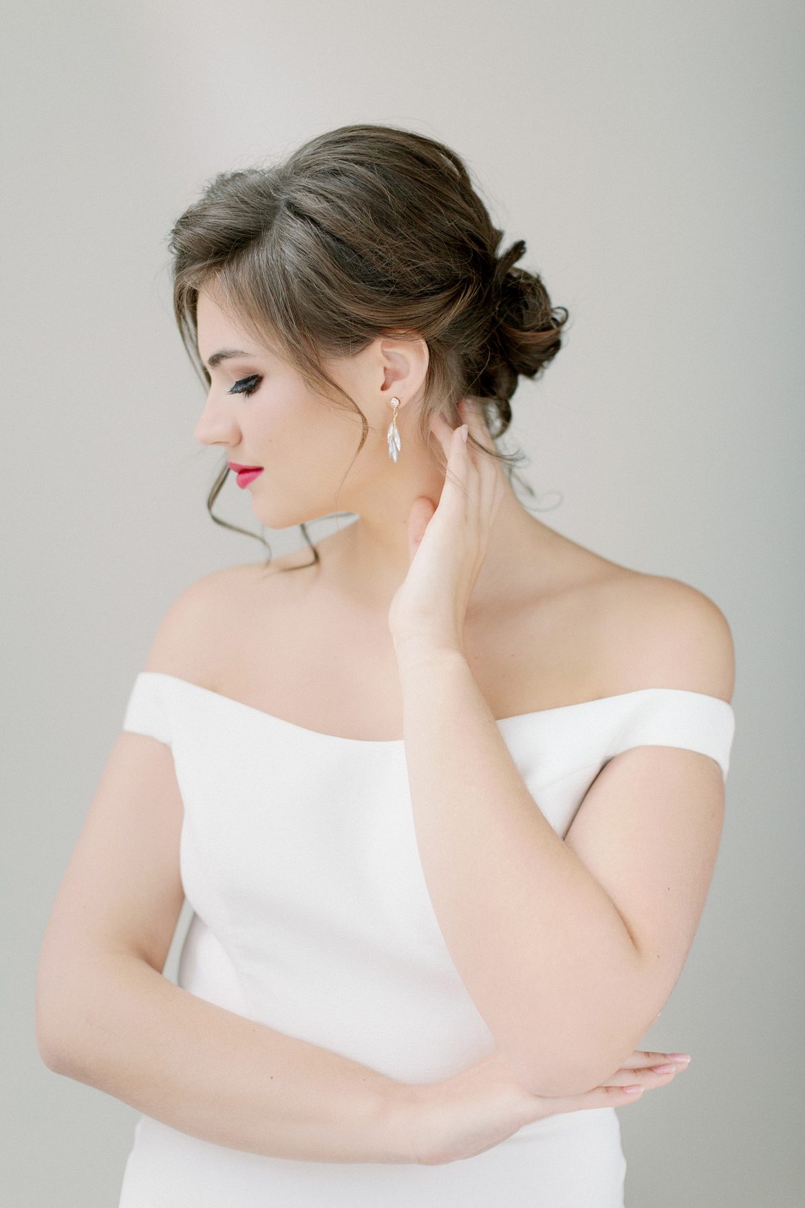 Modern Clean White Wedding Inspiration – The White Wren