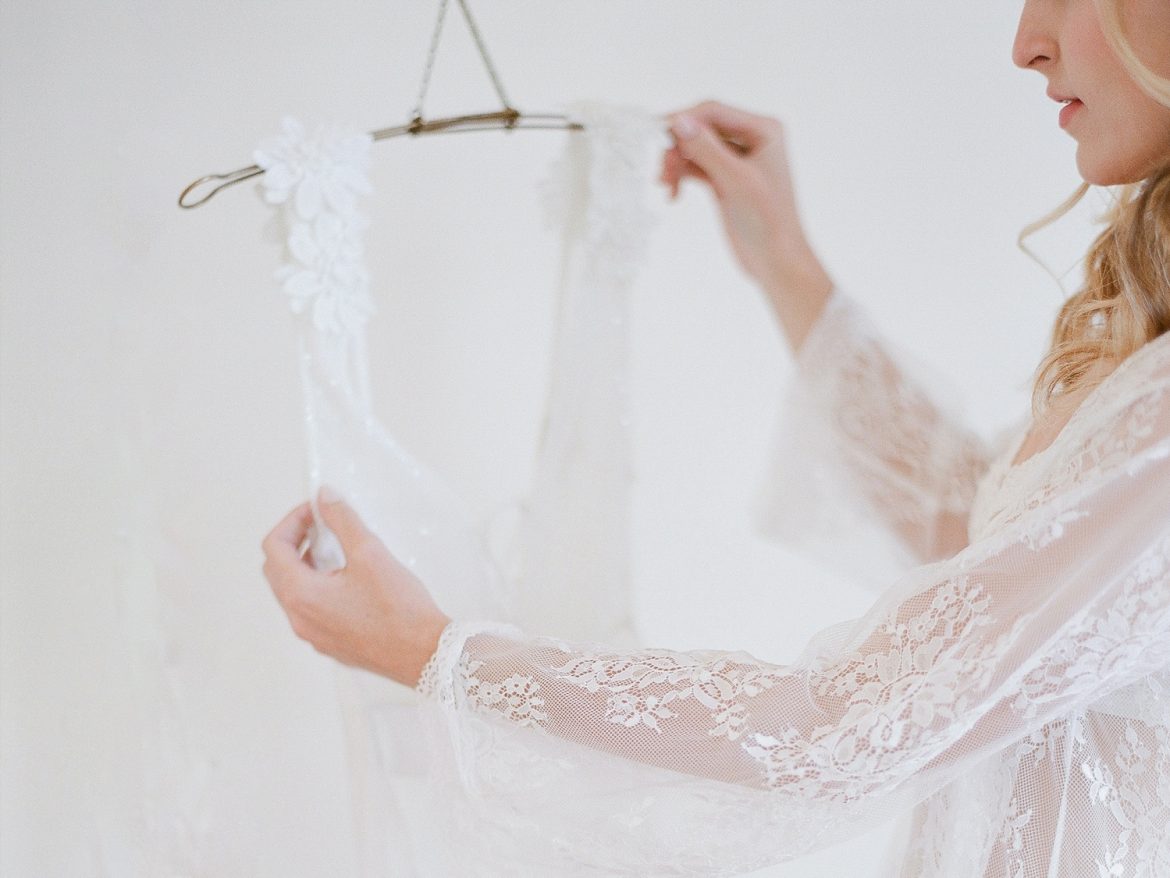 Evening Light Boudoir Inspiration – The White Wren