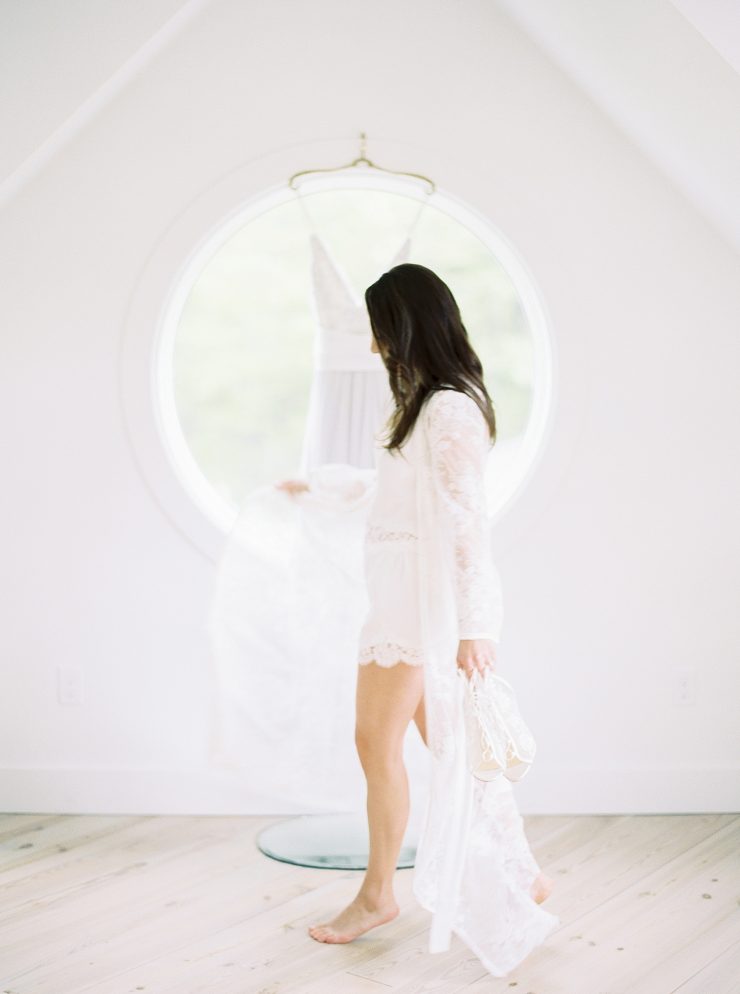 Bridal Boudoir with a Bath – The White Wren