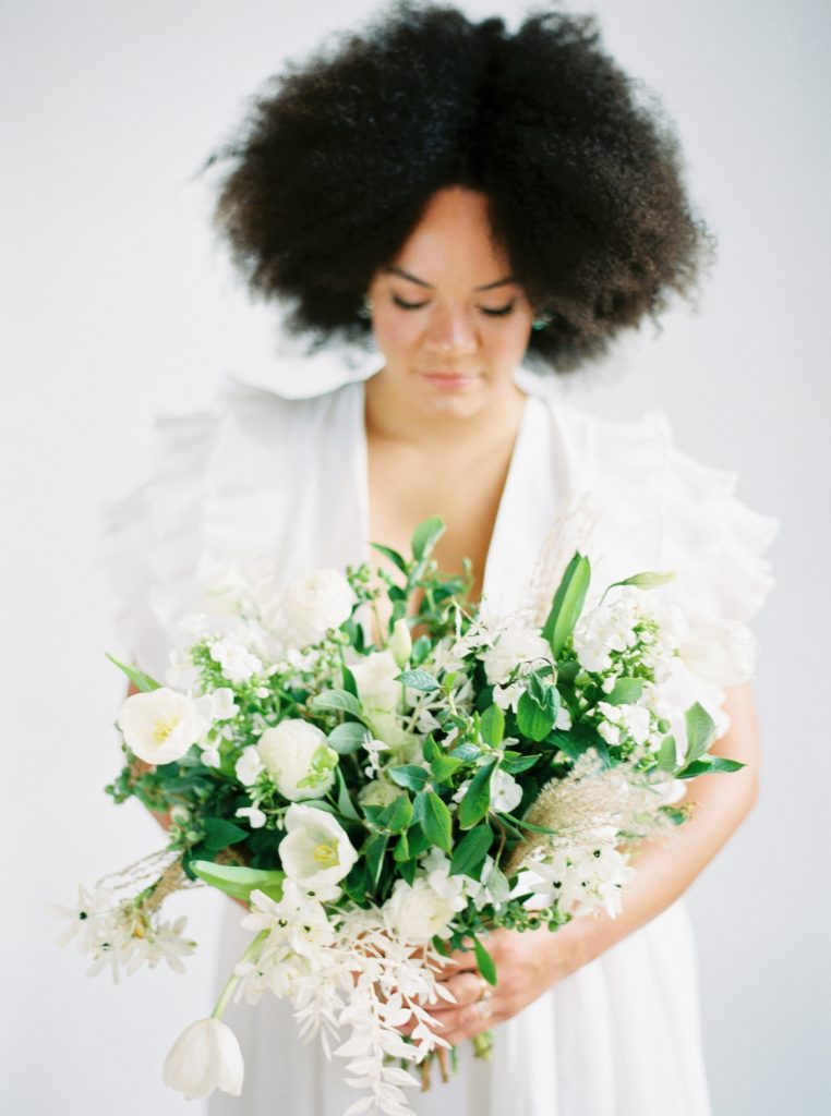 Modern Bridal Inspiration in Three Shades – The White Wren