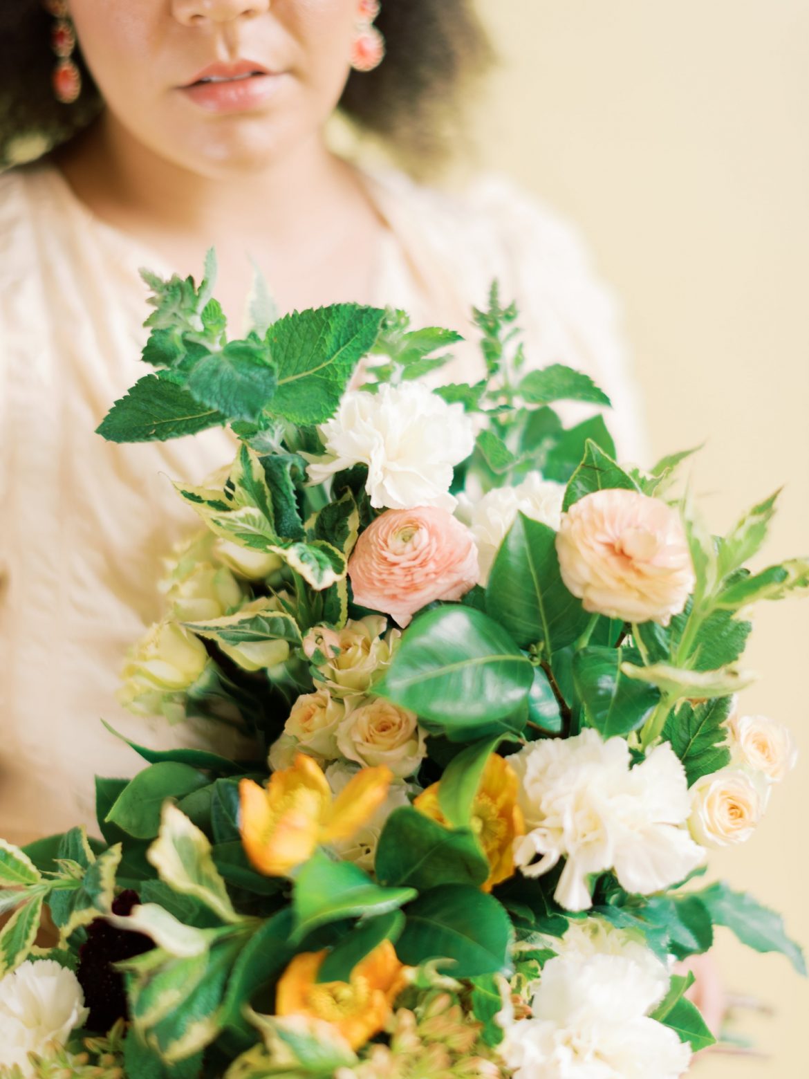 Modern Bridal Inspiration in Three Shades – The White Wren