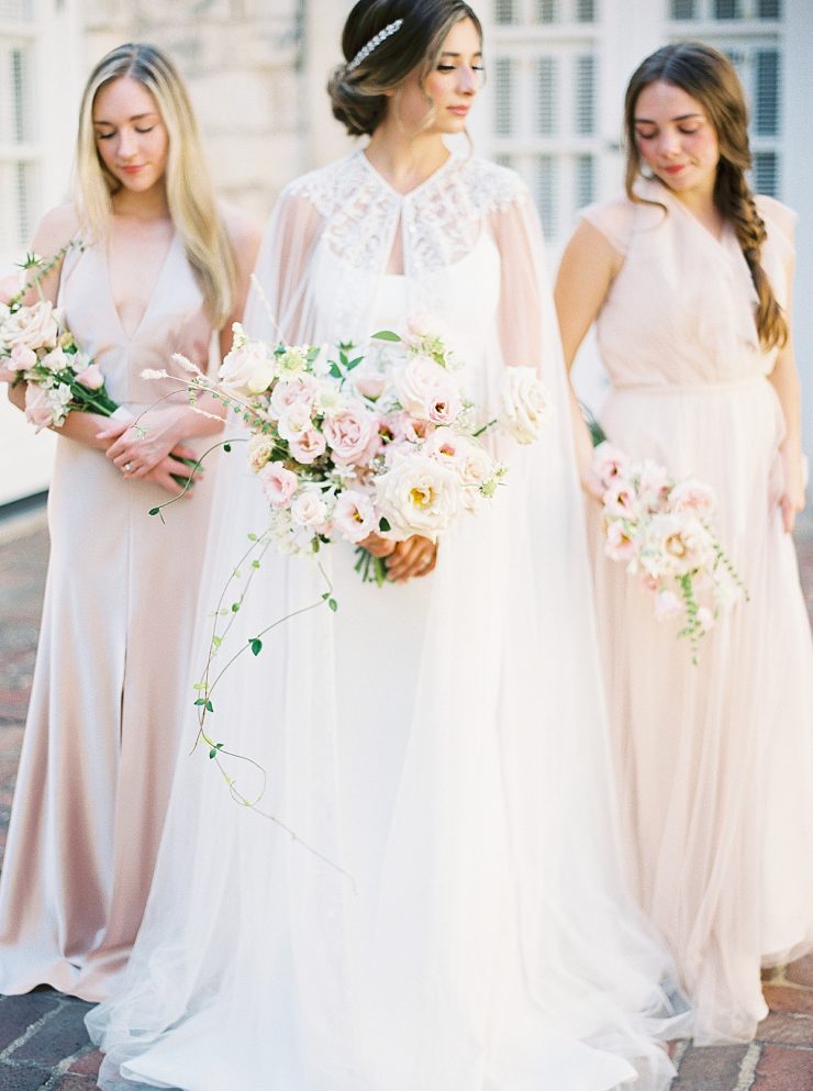 Light & Romantic Wedding Inspiration - The White Wren
