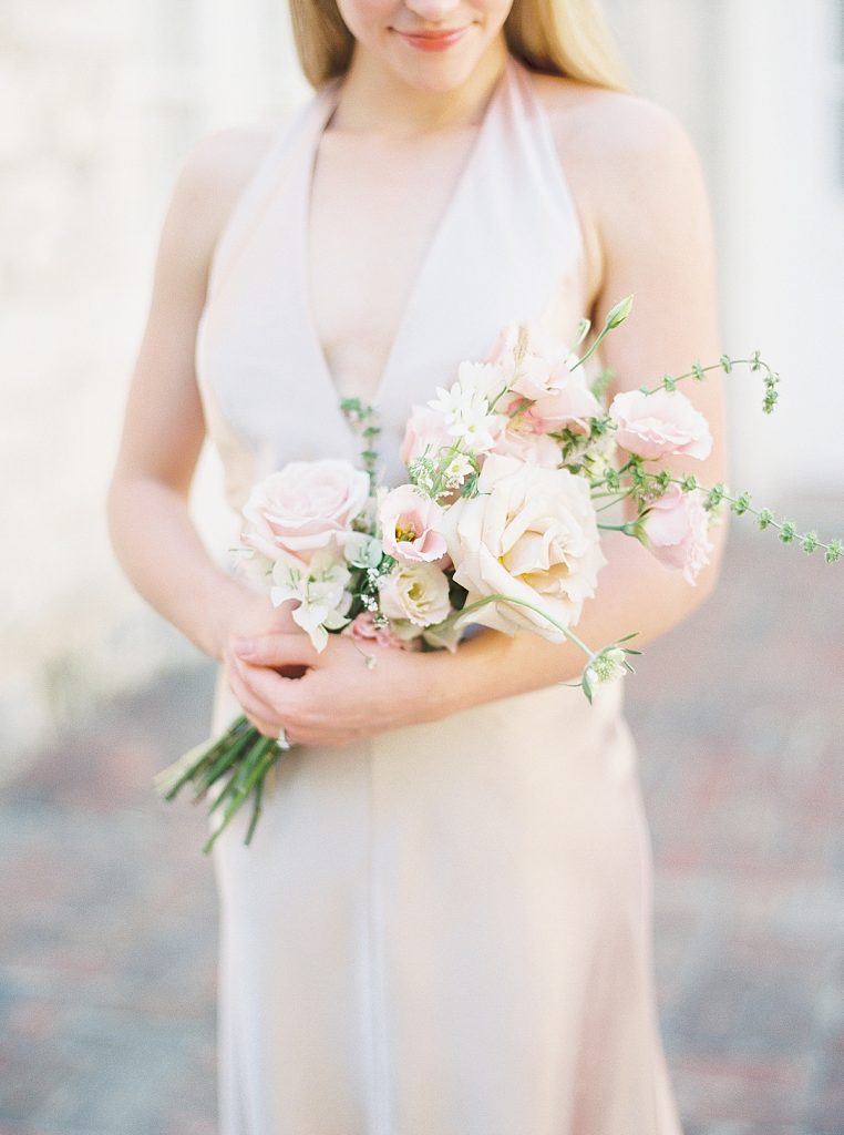 Light & Romantic Wedding Inspiration - The White Wren