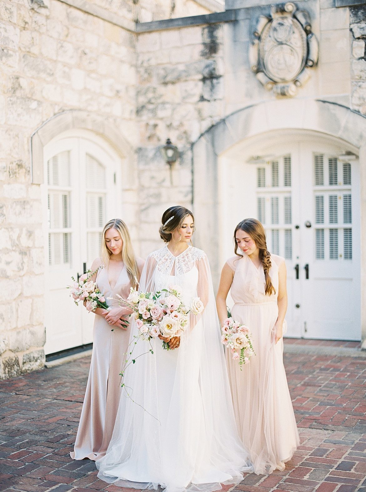 Light & Romantic Wedding Inspiration - The White Wren