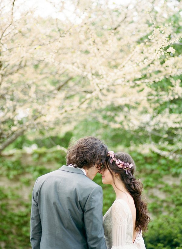 Springtime Romance at Halestine Estate – The White Wren