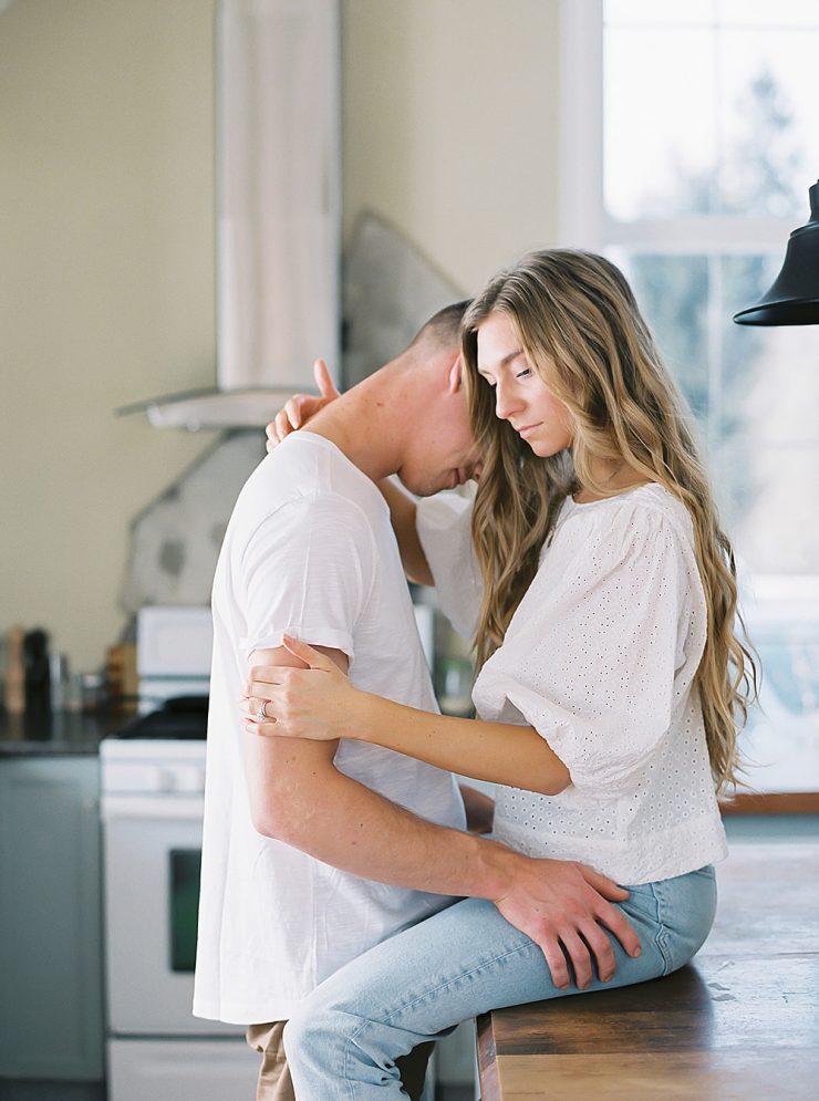 Romantic Couples Session at Home – The White Wren