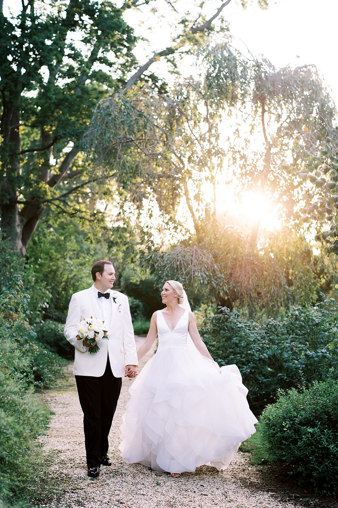 Light Summer Southern Wedding - The White Wren