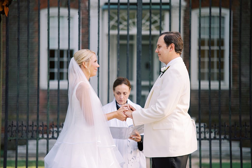 Light Summer Southern Wedding - The White Wren