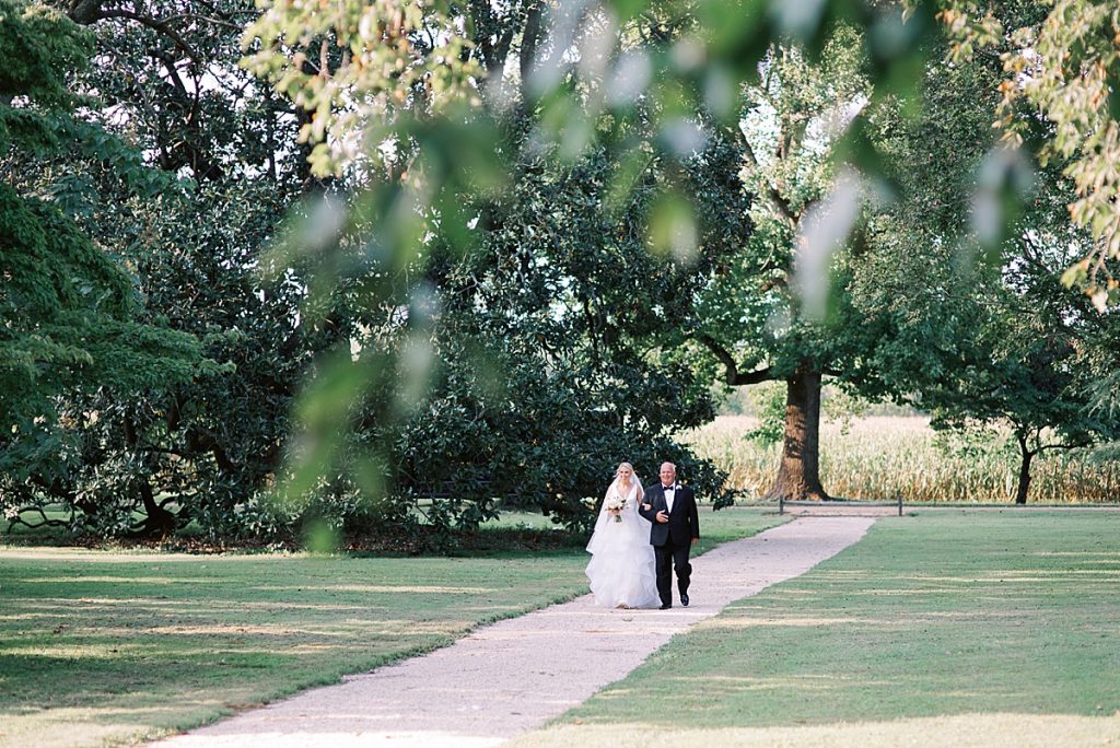 Light Summer Southern Wedding - The White Wren