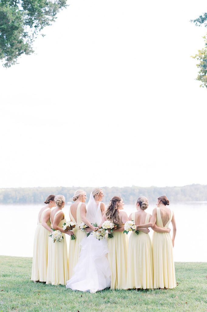 Light Summer Southern Wedding - The White Wren