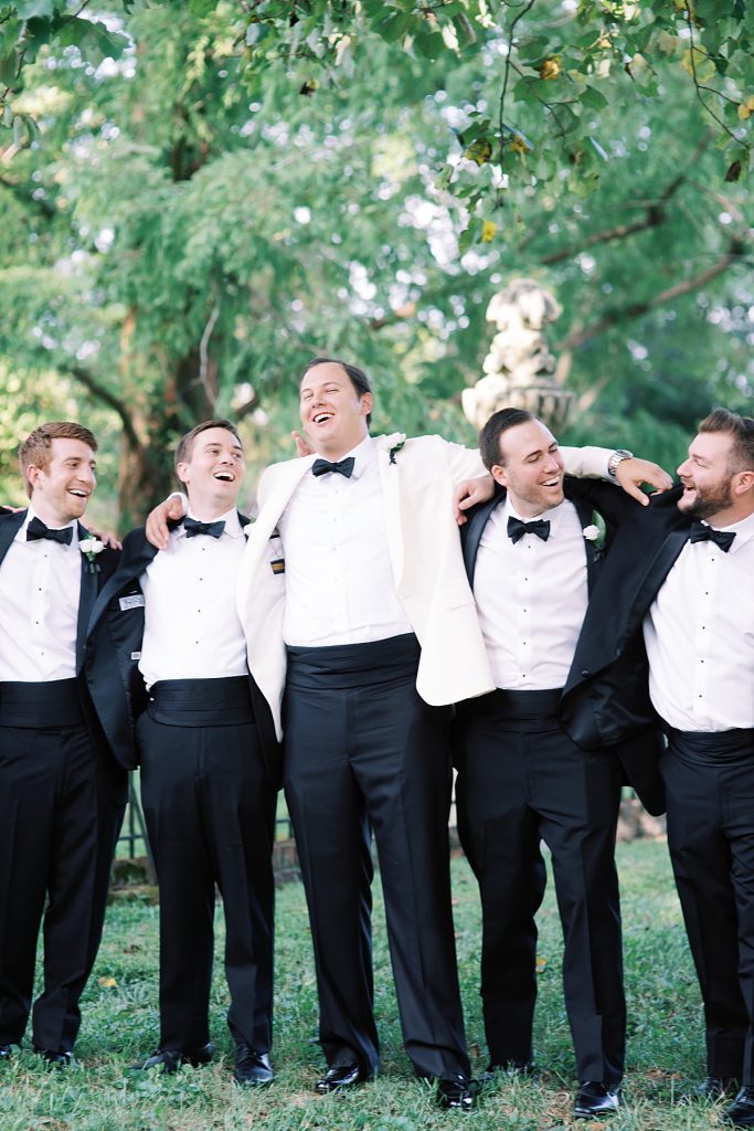 Light Summer Southern Wedding - The White Wren