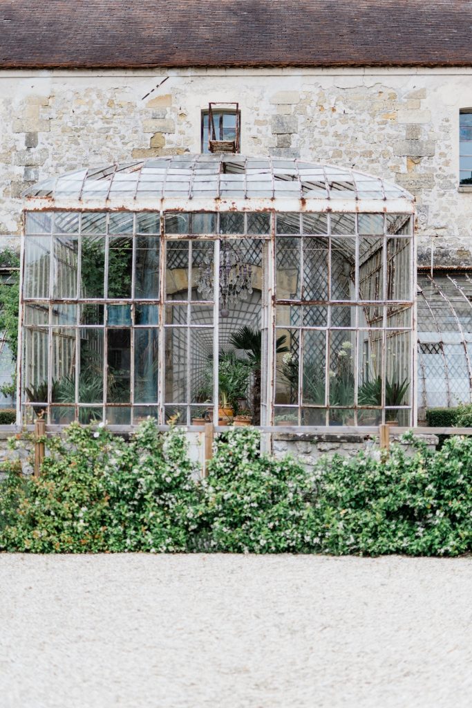 Chateau de Villette Boudoir – The White Wren