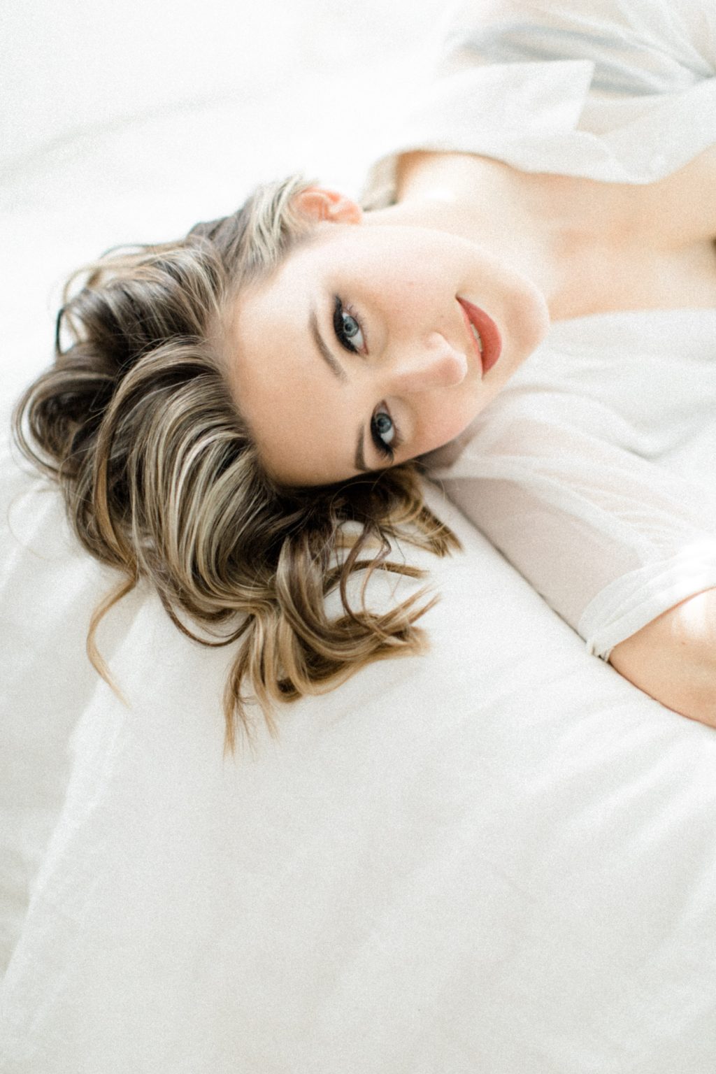 Clean White Bedroom Boudoir Session - The White Wren