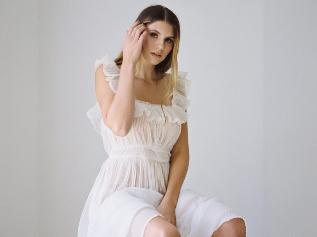 White Light Boudoir - The White Wren