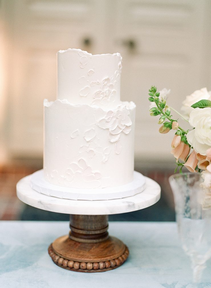 Miki & Mitchell's Lakewold Gardens Elopement - The White Wren