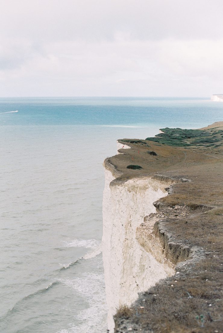 English Coastal Elopement Inspiration – The White Wren