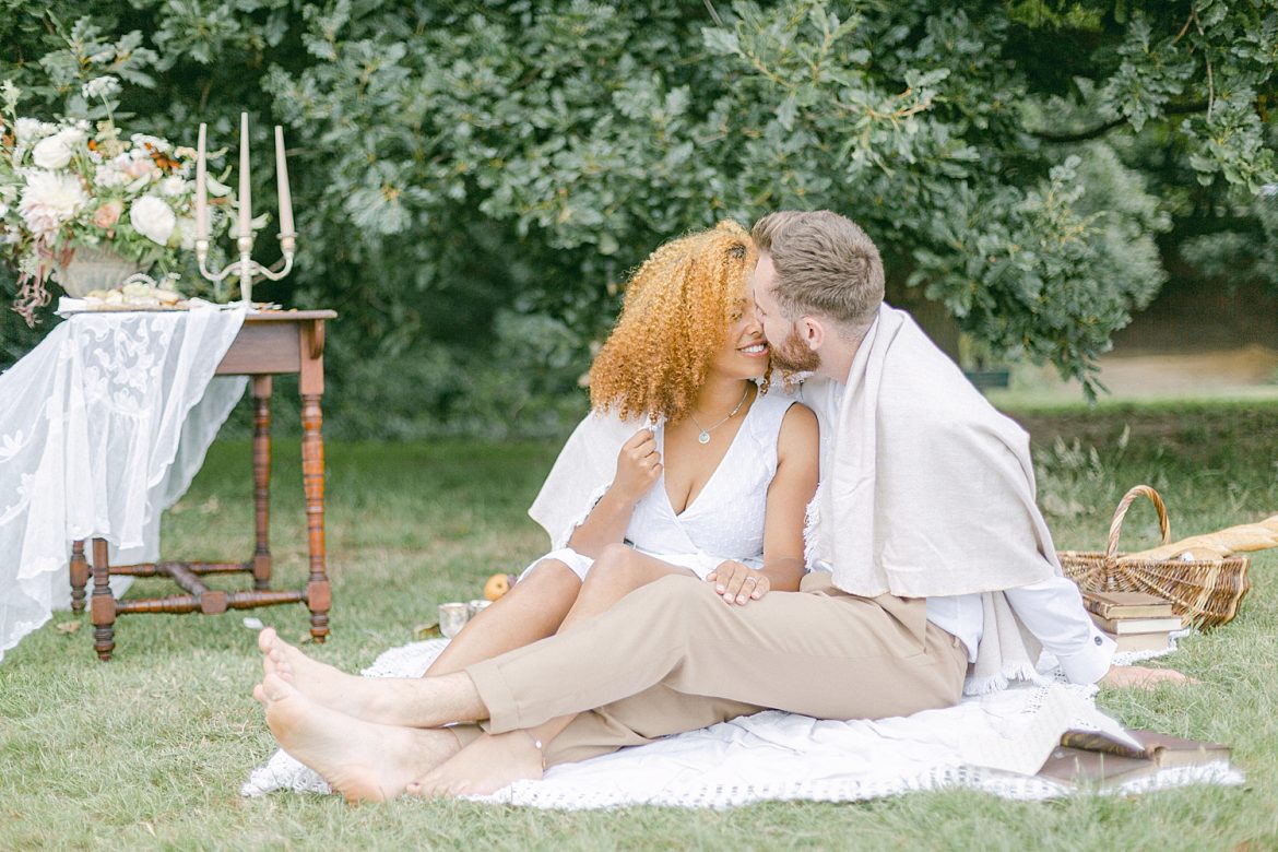 Simple Love Couples Session – The White Wren