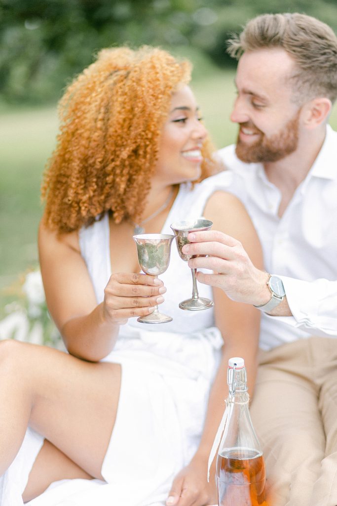 Simple Love Couples Session – The White Wren