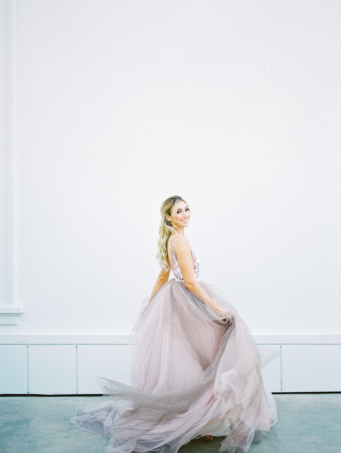 Monet Inspired Editorial – The White Wren