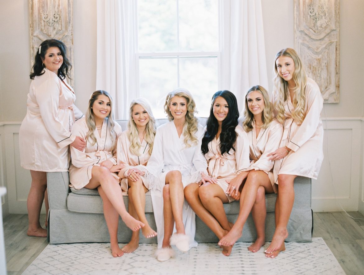 Cassidy & Jacob’s Dreamy White Barn Wedding – The White Wren