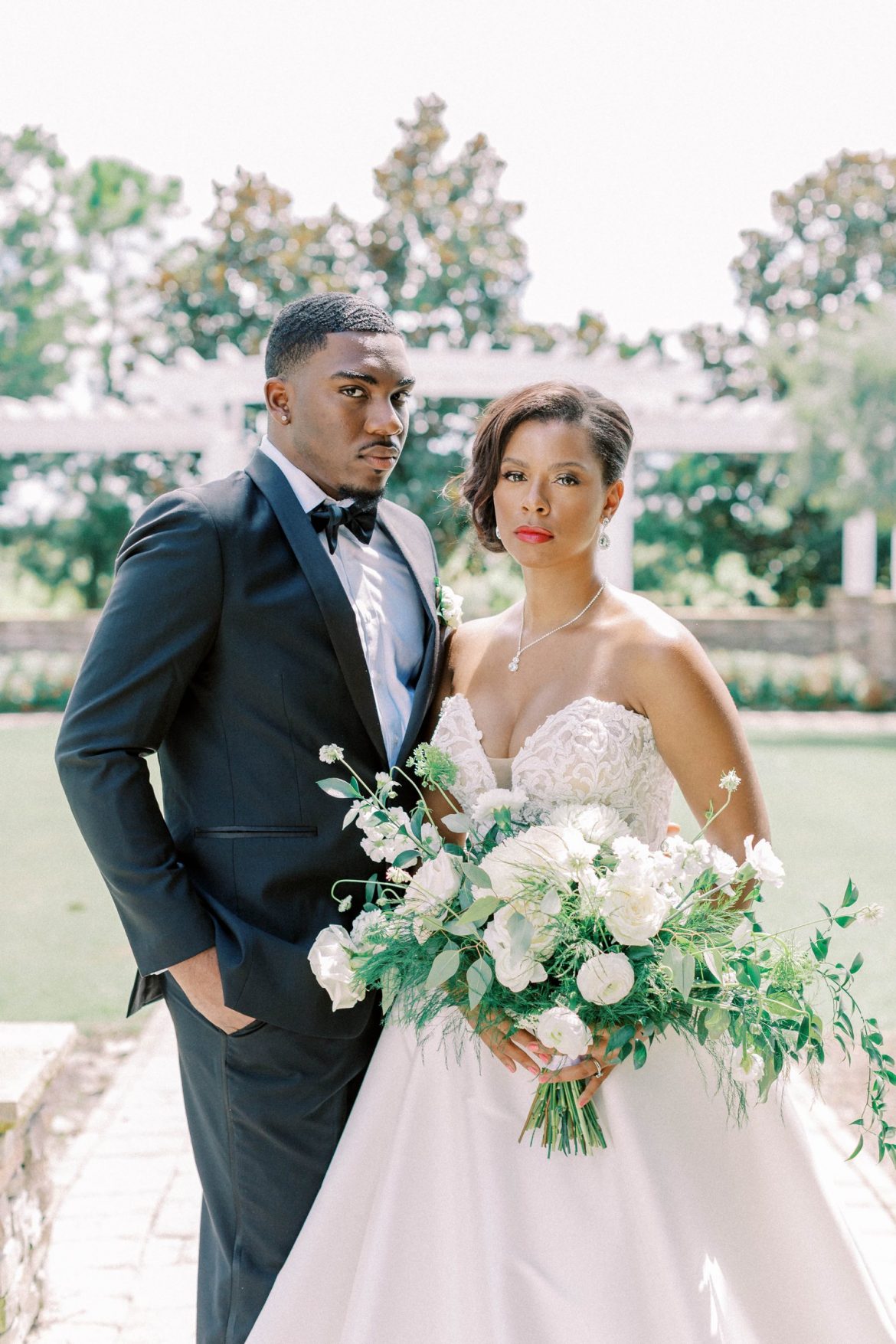 Wedding Inspiration with a Red Telephone Booth – The White Wren