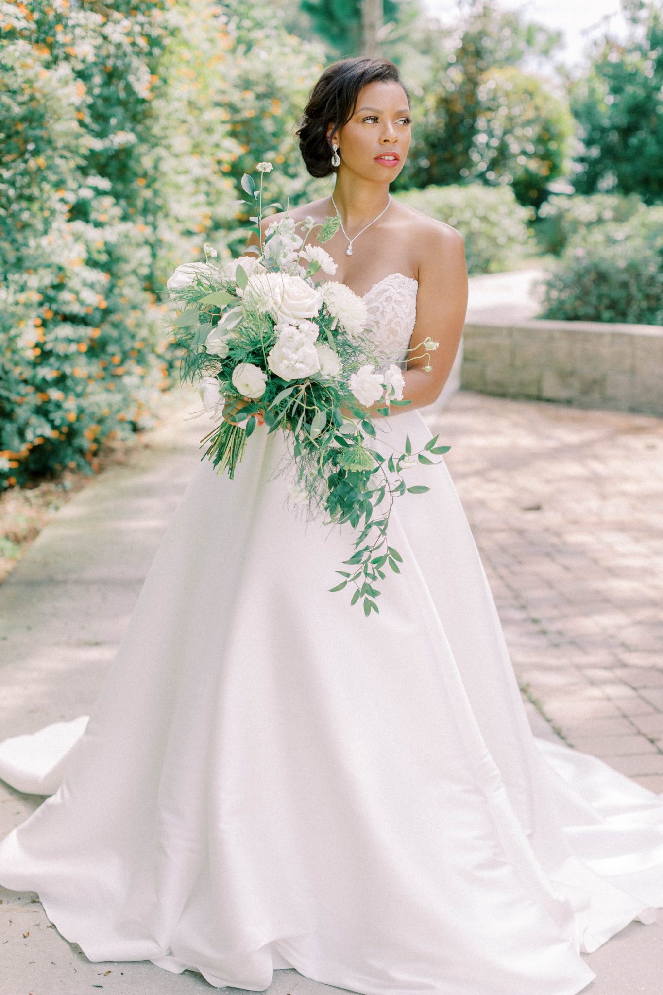 Wedding Inspiration with a Red Telephone Booth – The White Wren
