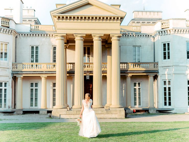 Dundurn Castle Bridal - The White Wren
