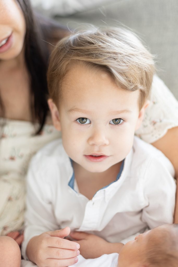 Lifestyle Newborn Session - The White Wren