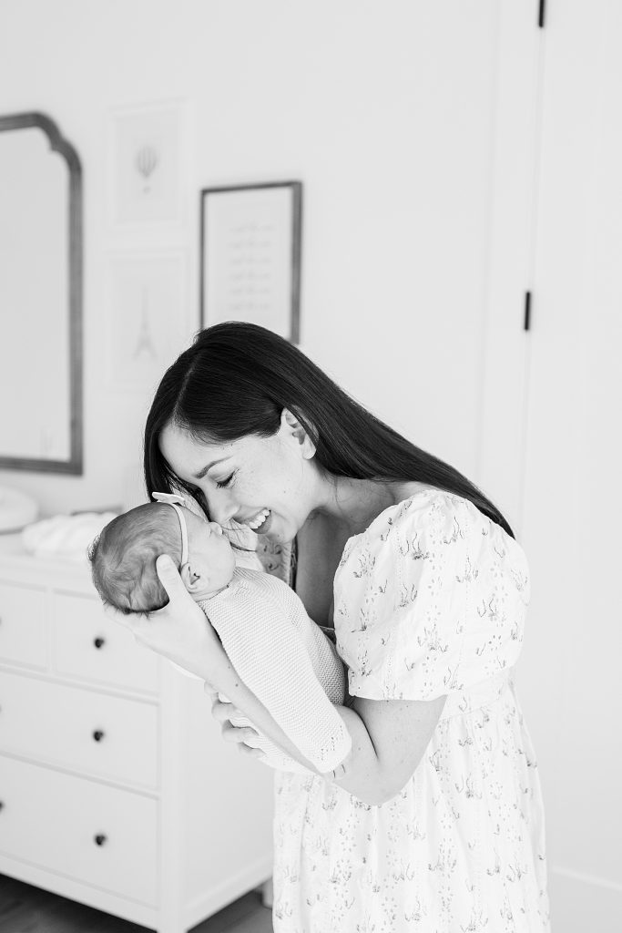 Lifestyle Newborn Session - The White Wren