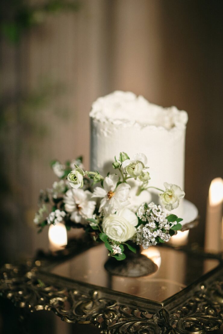 Old World with a Modern Twist – The White Wren