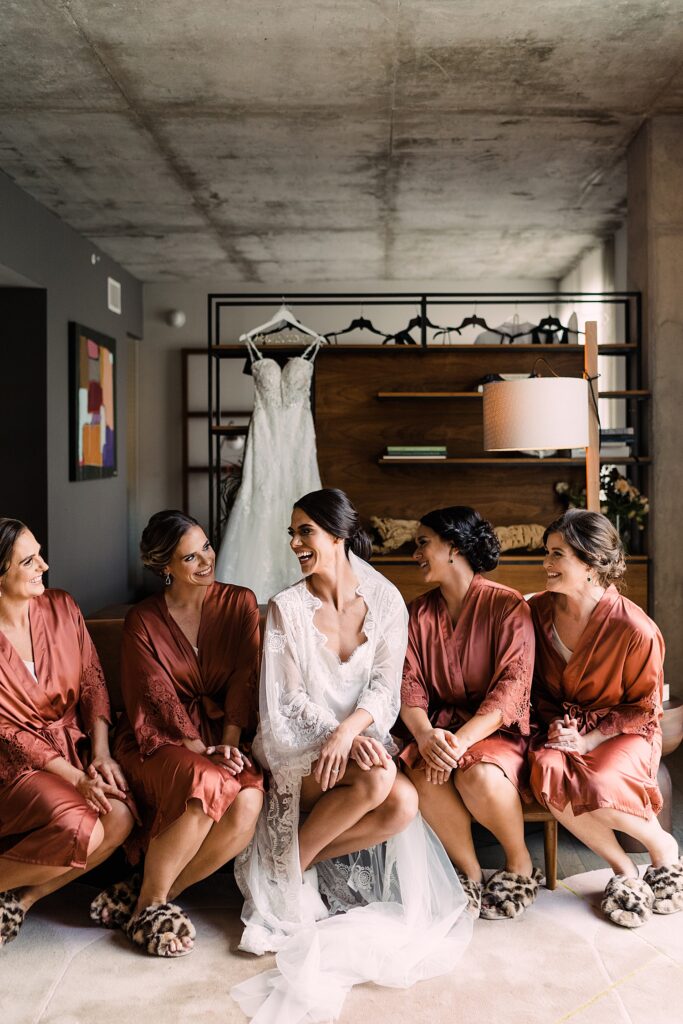 Jaclyn & Frank’s South Congress Hotel Wedding – The White Wren
