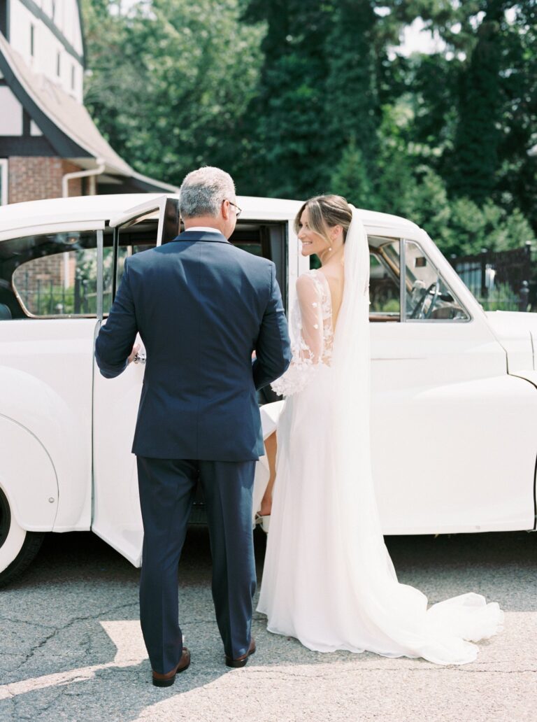 Amanda & Ryan’s New York Wedding – The White Wren